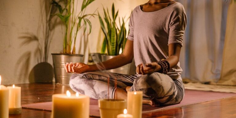 How to do Bindu Tratak Meditation 5 Benefits, Experiences with How ...